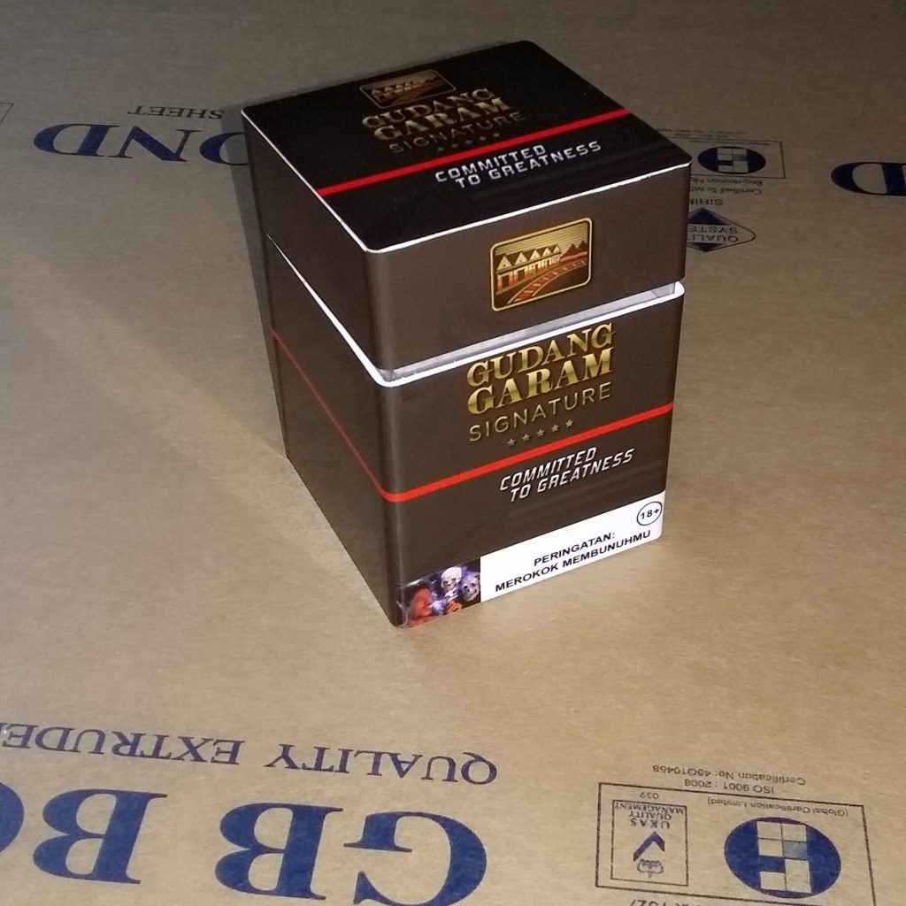 Box Rokok D7 | Putra Jaya Acrylic