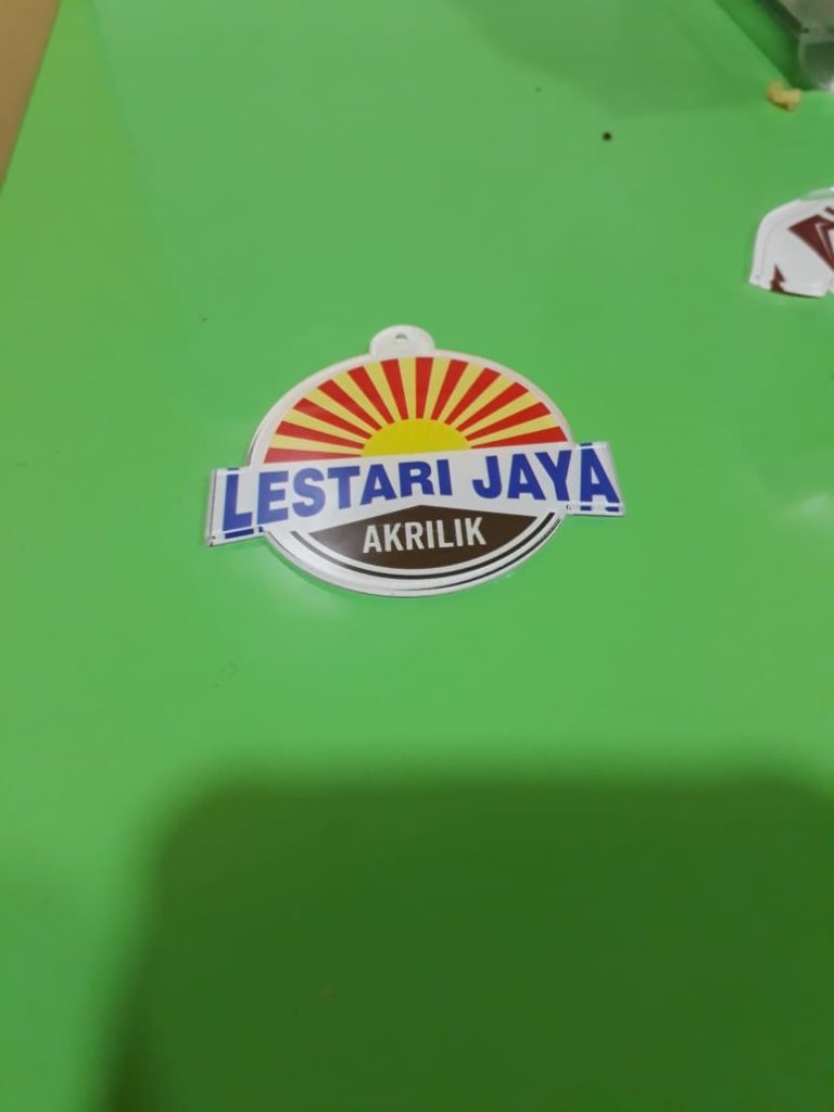 Gantungan Kunci Akrilik | Putra Jaya Acrylic